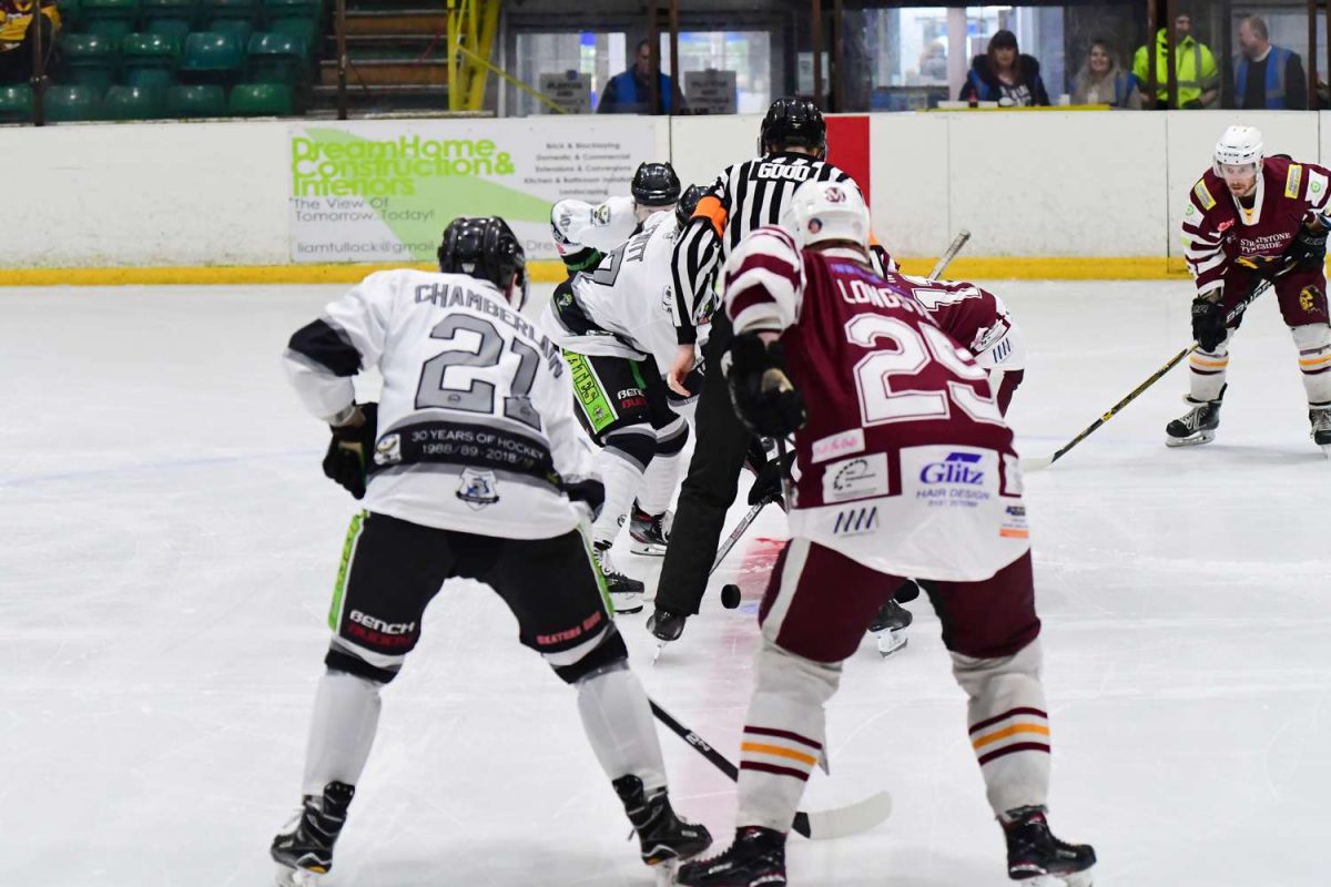 Warriors Go Out Fighting Against Pirates