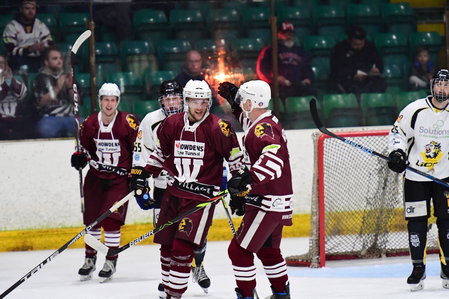 Warriors Pounce on Points in Season Opener