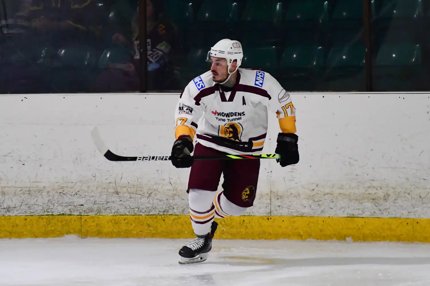 Barnes commits to Warriors but misses start of the season