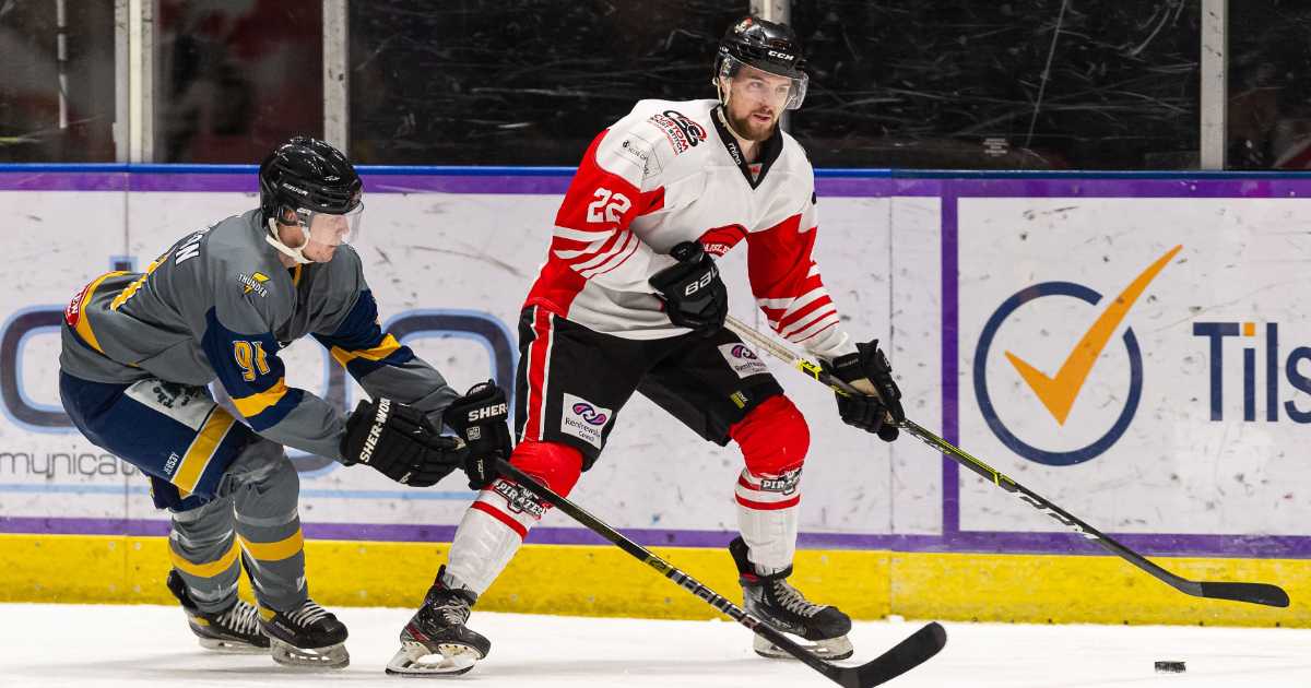 Simpson signs for Warriors on two-way deal